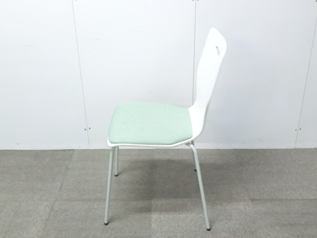 スタッキングチェア / ライトブルー / 【中古】 木製 | 中古オフィス家具通販のありがとう屋