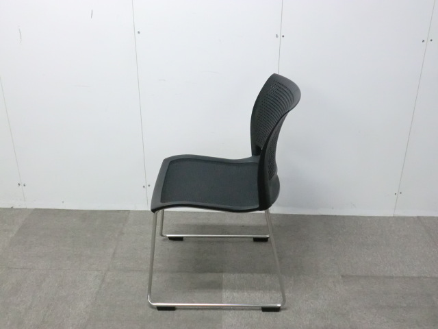 コクヨ / ブラック / 【中古】 スタッキングチェア | 中古オフィス家具通販のありがとう屋